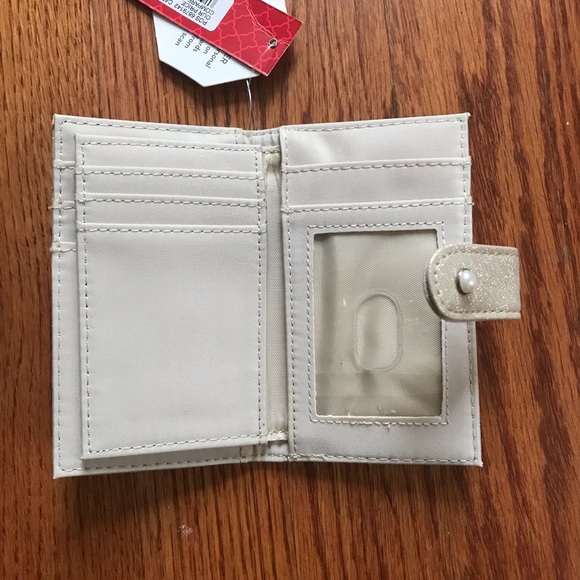 Kelly & Katie | Bags | Kelly Katie Cream Colored Wallet | Poshmark